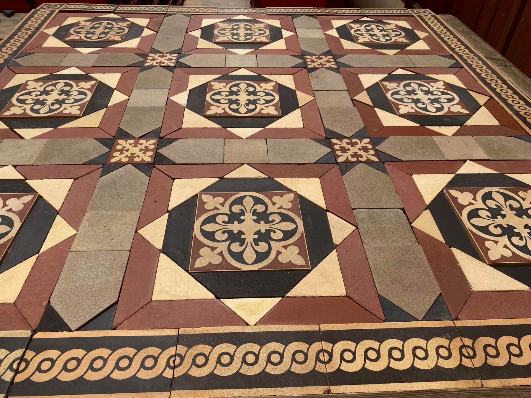 » Cornwall inspired floor using 6″ encaustic tiles as a central focus ...